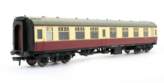 BACHMANN PRE-OWNED 39-127A BR MK1 CK Composite Corridor Crimson & Cream ...