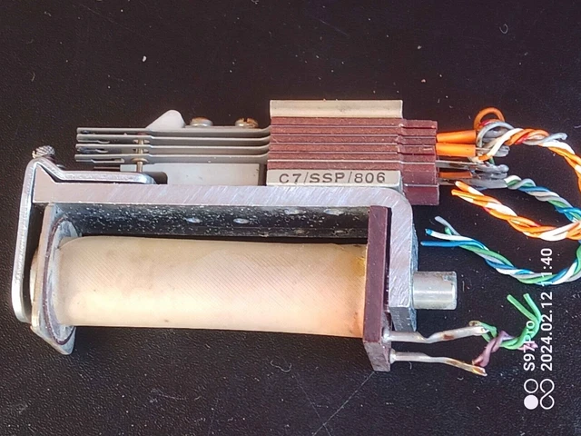 GPO STROWGER EXCHANGE TYPE 3000 RELAY DESIGNATED AR (Used, Recovered) £ ...