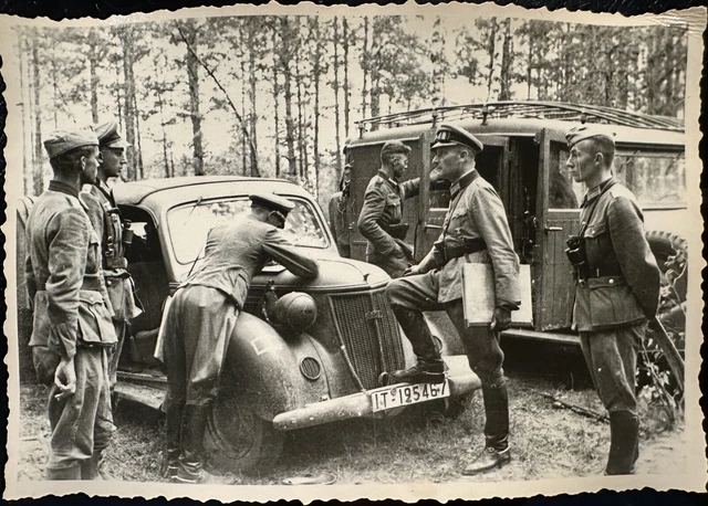 GERMAN PHOTO WW2 WWII ARCHIVE : Officiers Wehrmacht av Voiture AUDI ...