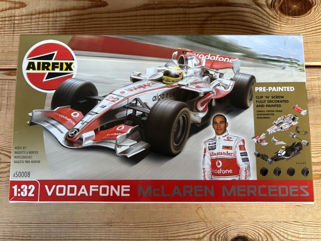 AIRFIX A50008 MODEL Kit Vodafone McLaren Mercedes MP4-21 Lewis Hamilton ...