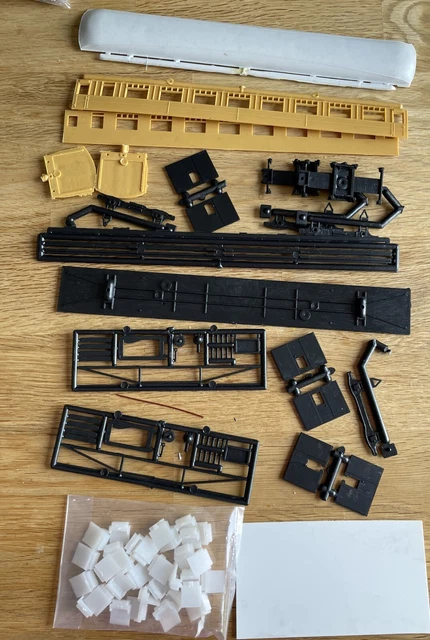 MAILCOACH MC01 LNER Gresley Open 3rd Coach Diag 186 Kit inc wheels £42. ...