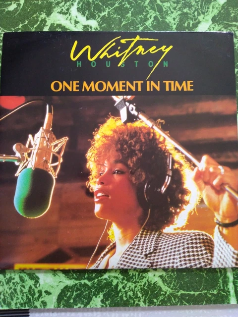 WHITNEY HOUSTON - One Moment In Time - Dossier vinyle d'occasion 7 ...