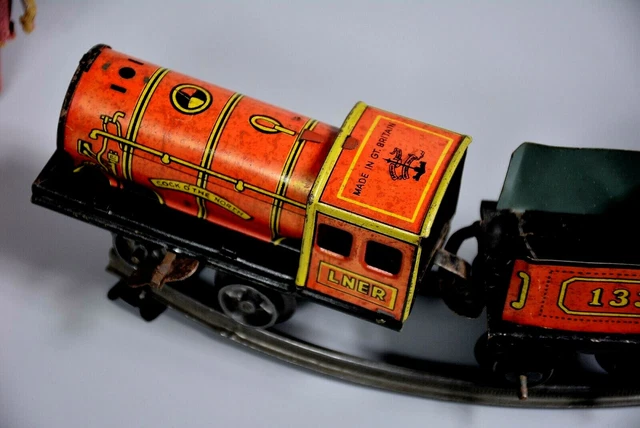 VINTAGE BRIMTOY CLOCKWORK & Tinplate Train Railway Set, Cock O the ...