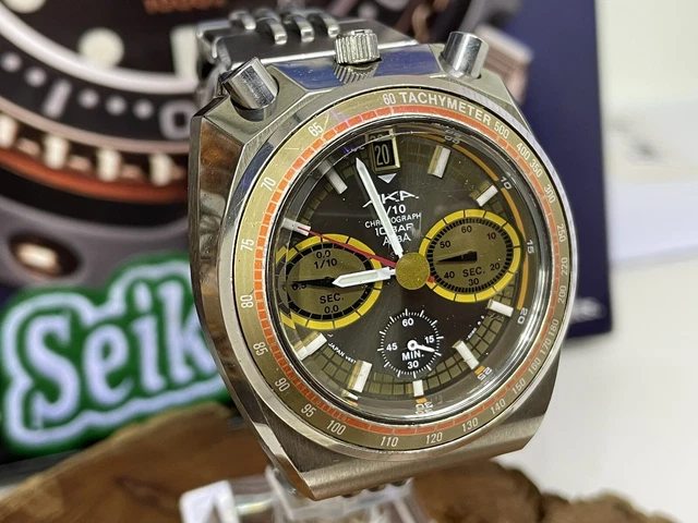 6156 SEIKO ALBA AKA 10BAR V657-6080 Retro Bullhead Quartz Chrono New ...