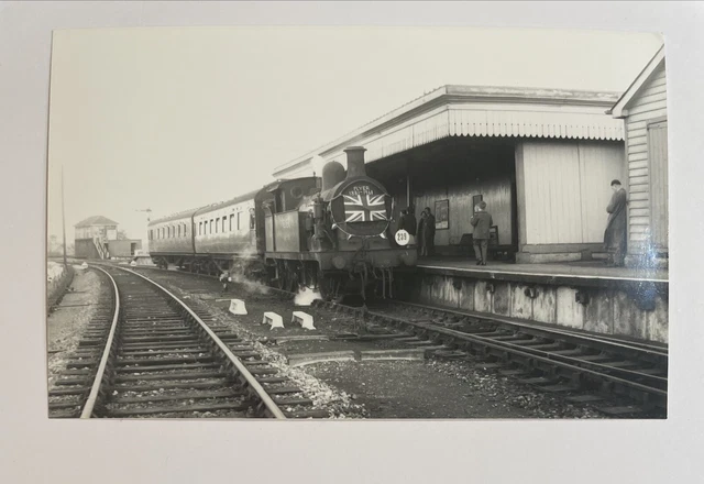 RAILWAY LOCOMOTIVE PHOTOGRAPH- Westerham Station - A551 £3.50 - PicClick UK