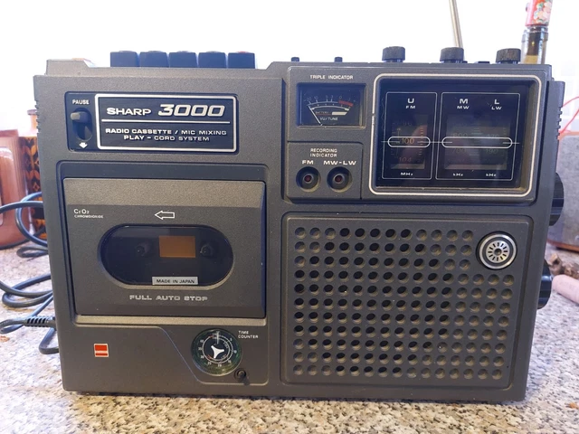VINTAGE SHARP GF-3000H Radio Cassette/Mic Mixing Play/Cord System £39. ...
