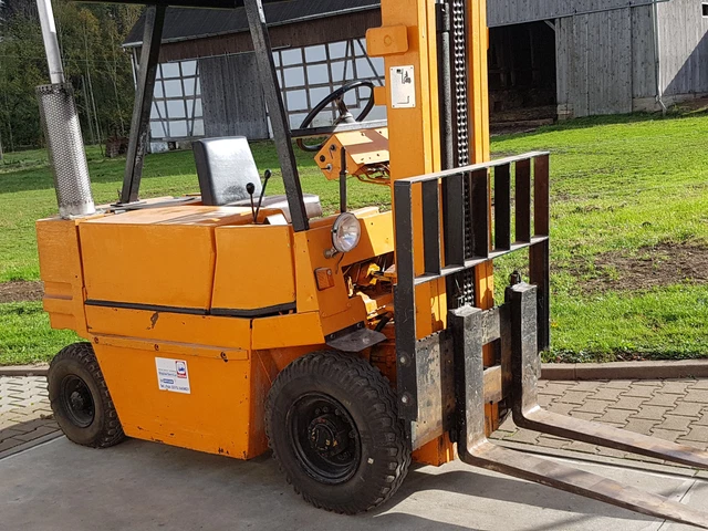 GABELSTAPLER DDR TAKRAF Stapler mit Diesel Multikar Motor 2,5 Tonnen ...