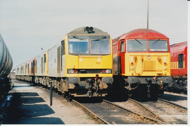 RAILWAY PHOTOGRAPH CLASS 60 60100 & 56096 at Immingham 30/03/97 £0.99 ...