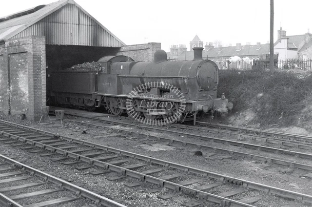 PHOTO BR British Railways Steam Locomotive Class G2A 49093 at Leighton ...
