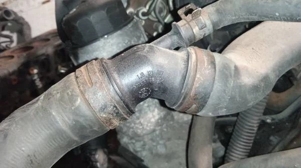 1J0121087B ALH Coolant Flange (Engine Coolant Thermostat Housing ...