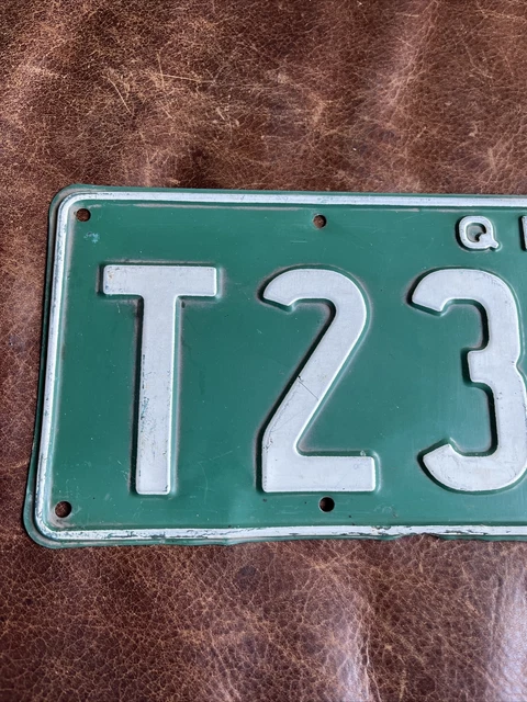 AUSTRALIA LICENSE PLATE 🚕 TAXI CAB Tag 🇦🇺 1961-1985 # T23 943 QLD ...
