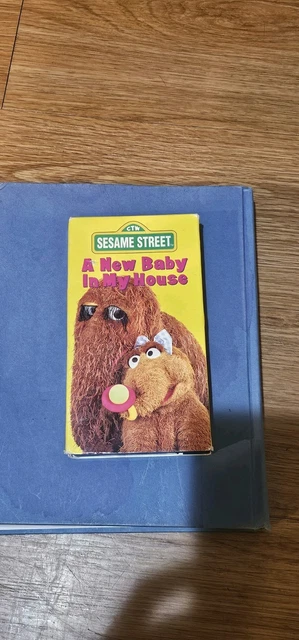 SESAME STREET: A New Baby In My House 1996 VHS £9.03 - PicClick UK