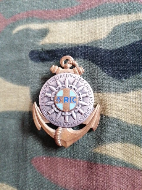 INSIGNE 4ÈME RIC, Régiment D'Infanterie Coloniale (2) EUR 10,00 - PicClick IT
