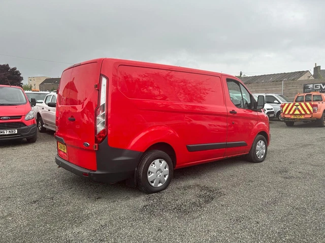 FORD TRANSIT CUSTOM 270 TREND ETECH 2.2 TDCi L1H1 SWB FWD No VAT 07379 ...