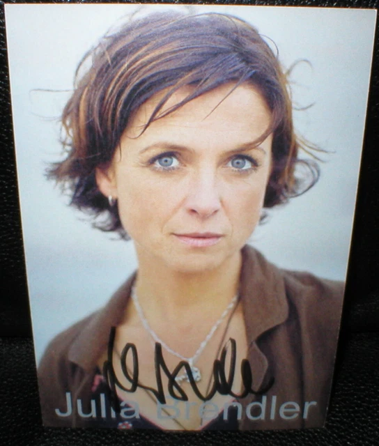 JULIA BRENDLER (2), Autogramm, original signiert! Knicksicherer Versand ...