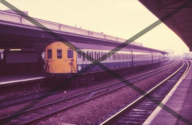 RAILWAY LOCOMOTIVE 35MM Slide – Class 205 Dmu At Reading Station 1984 £ ...