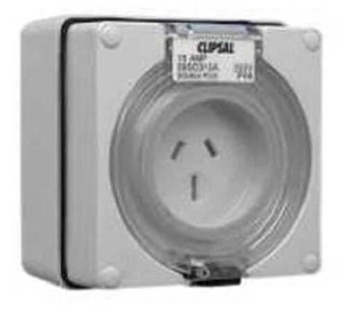 CLIPSAL INDUSTRIAL SURFACE SOCKET 250V 15A 2-Pole, 3-Pin Flat,Auto ...