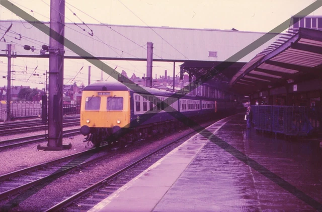 RAILWAY LOCOMOTIVE 35MM Slide – Class 120 Dmu At Preston Station 1983 £ ...