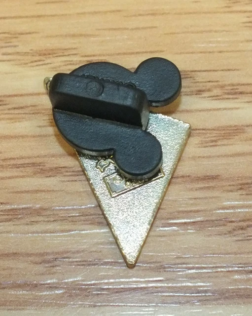 DISNEY TANGRAM - Mickey Mouse and Friends - Pluto Trading Pin Only £9. ...