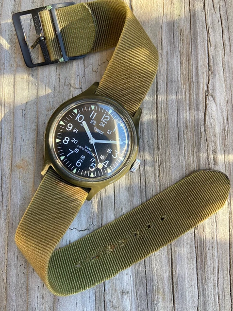 VINTAGE 1980S TIMEX MacGyver Men's Camper/ Military Field Mechanical ...