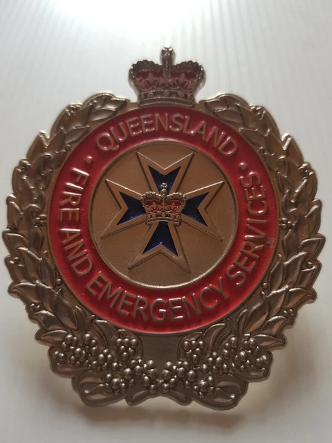 BADGE: QLD FIRE & Emergency Services $22.00 - PicClick AU