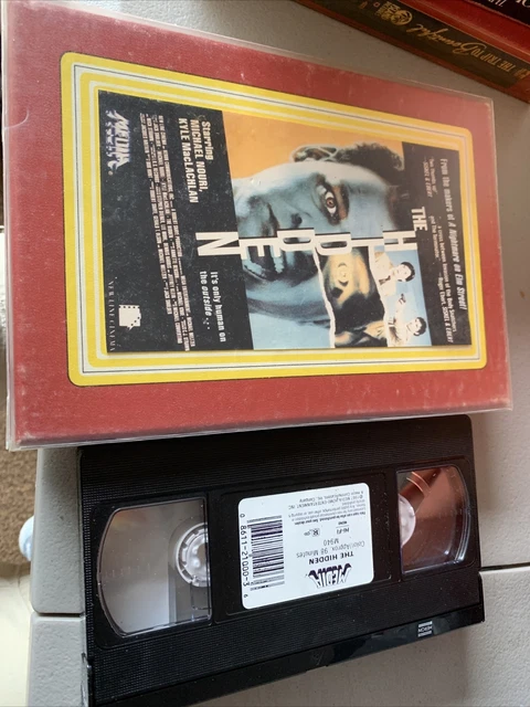 THE HIDDEN VHS Horror Sci Fi Michael Nouri Kyle MacLachlan CANADA ...