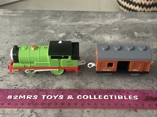 TOMY TRACKMASTER THOMAS the tank engine battery train percy and sodor ...