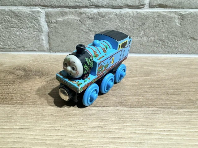 MUD COVERED THOMAS the Tank Engine and Friends Wooden Railway Train £9. ...