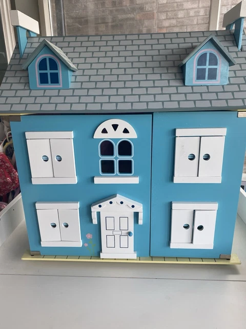 WOODEN DOLLS HOUSE and Furniture Set with Accessories and People £52.70 ...