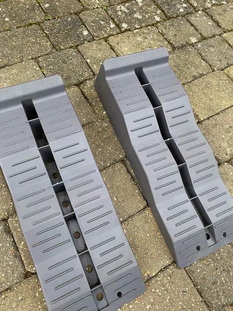 FIAMMA LEVEL UP Ramps Wheel Chocks Parking Weight Height Adjust £10.00 ...