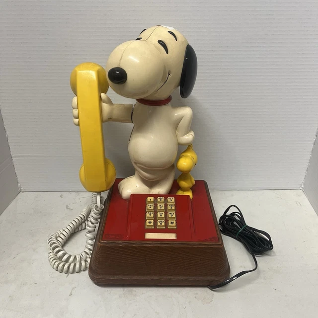 PEANUTS THE SNOOPY and Woodstock Phone 1976 Pushbutton Phone Vintage ...