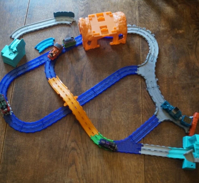 THOMAS TANK ENGINE 31 track 6 train bundle 2015 2016 mattel £10.00 ...