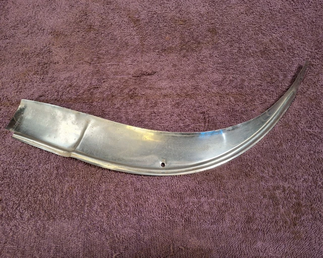 HOLDEN HD HR Premier RH dog leg trim stainless garnish mould sedan ...