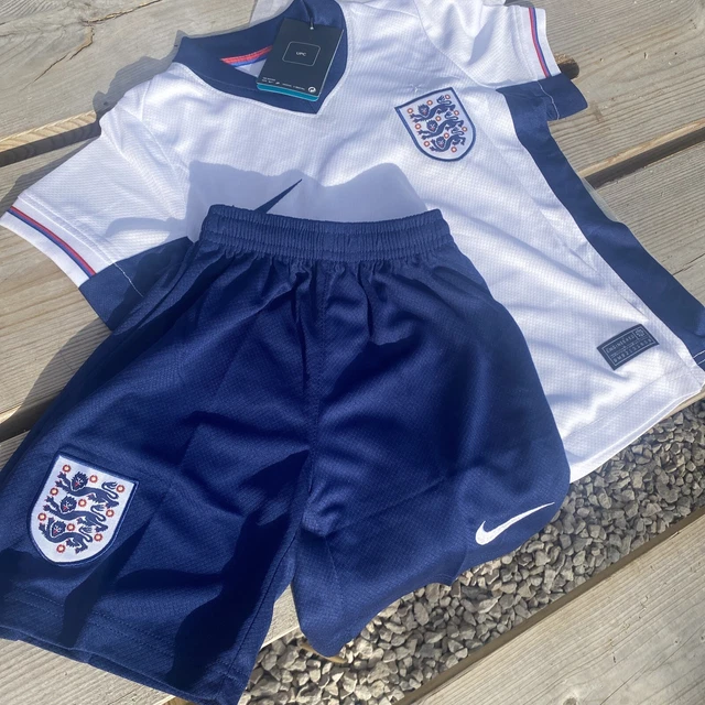 BRAND NEW 2024 KIDS REPLICA ENGLAND HOME KIT SIZE 22 Age 7-8 £25.00 ...