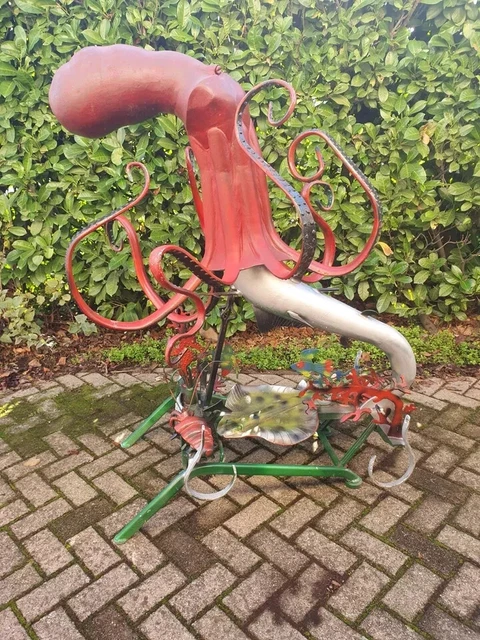 SCULTURA - POLPO gigante con pesci vari - in ferro EUR 1.300,00 ...
