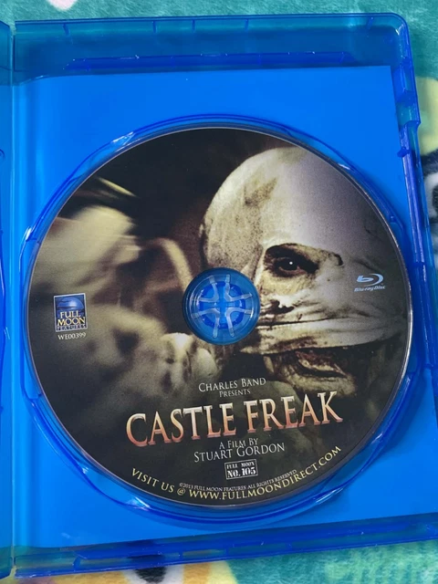 CASTLE FREAK (BLU-RAY, 1995) Full Moon - Jeffrey Combs, Barbara ...