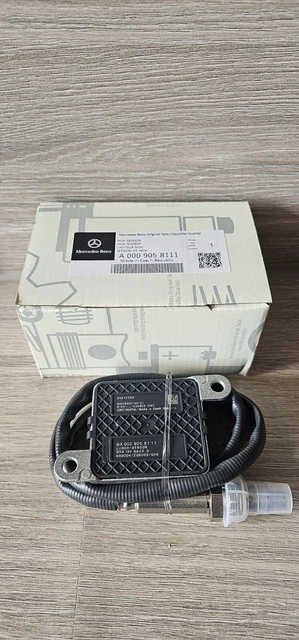 GENUINE MERCEDES-BENZ A0009058111 Continental SNS1006 NOx sensor £174. ...