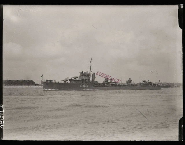 GLASS NEG WW2 Destroyer HMS Verity Brown Clydebank 1st Flotilla Dunkirk ...