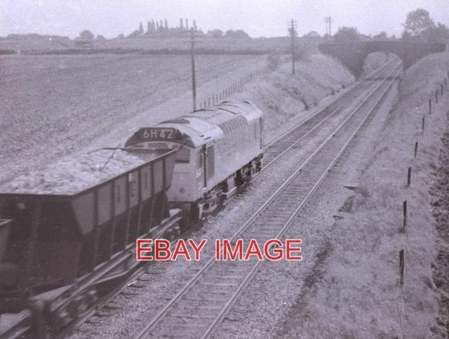 PHOTO BRITISH Rail Class 25 Between Hale And Ashley The Unidentified ...