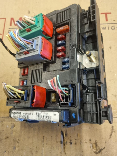 CITROEN PEUGEOT SOUS Capot Moteur Carte Fusible Bsm B3 Module ...