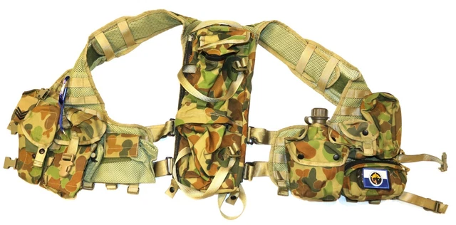 AN ORIGINAL AUSTRALIAN Army DPCU MOLLE Assault Vest With Pouches-Named ...