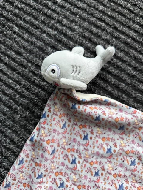 BABY GET COMFY Grey Cream Shark Comforter Soother Blanket Fish Sealife ...