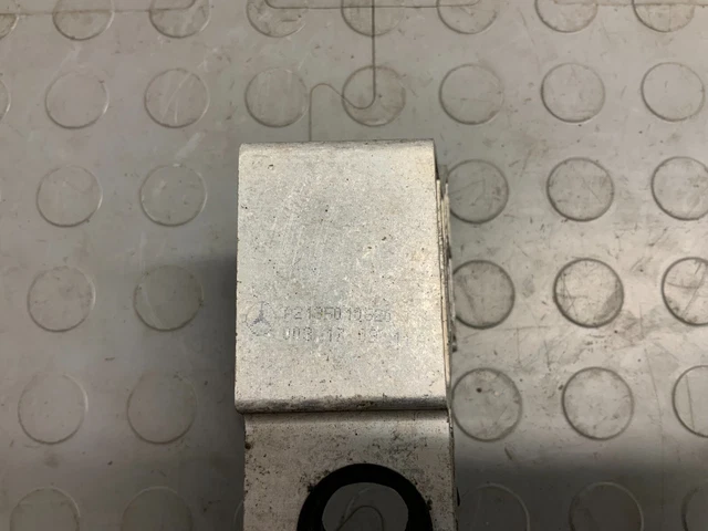 MERCEDES BENZ CLASSE E W213 Staffa Di Montaggio Radiatore Anteriore ...