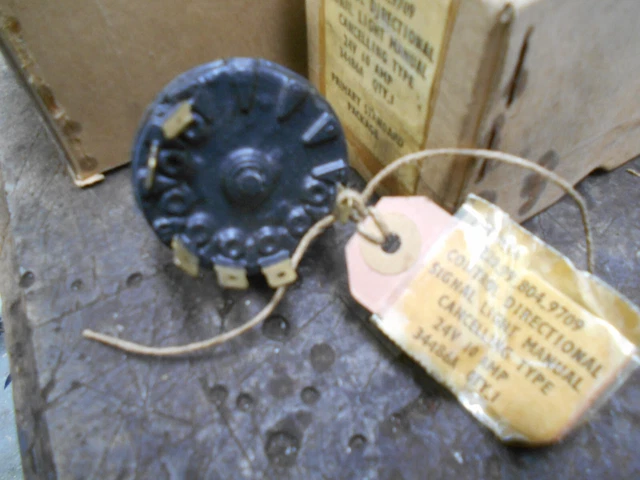 LUCAS 34486 MILITARY Indicator Switch - New Old Stock £25.00 - PicClick UK