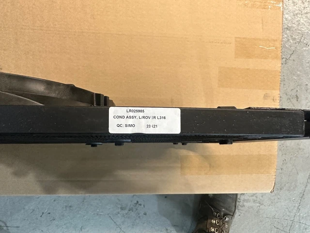 LAND ROVER DEFENDER Air Conditioning Condenser Lr025985 £570.00 ...