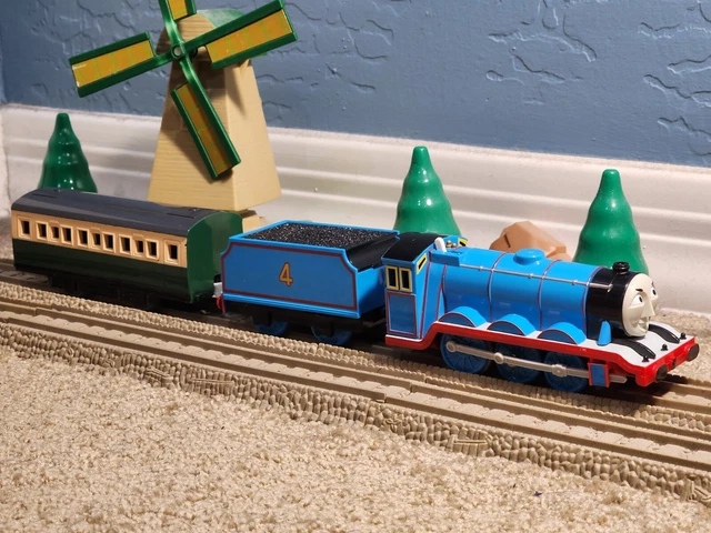 TOMY PLARAIL TRACKMASTER Thomas & Friends "GORDON" 2001 Express ...