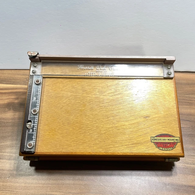 GUILLOTINE MERRETTS DESK Cutter Model D8 Push Down Cut Design Vintage ...