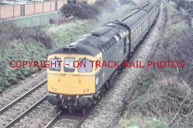 UK RAILWAY PHOTOGRAPH Of Class 33 33010. Rm33-430 £1.70 - PicClick UK
