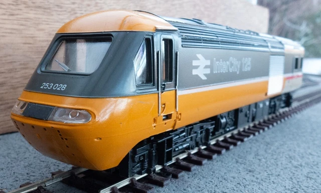 HORNBY R401 HST Set BR IC Executive, DCC Rdy, LED Lights, Serviced, VGC ...
