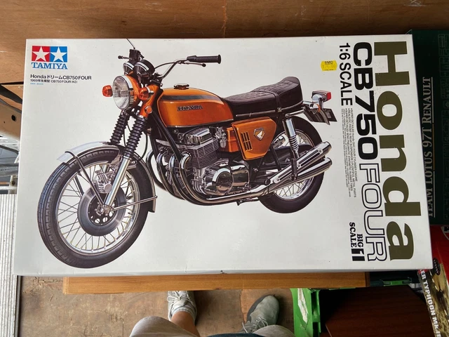 TAMIYA BS0601 HONDA CB750 Four big scale vintage motorcycle model kit ...